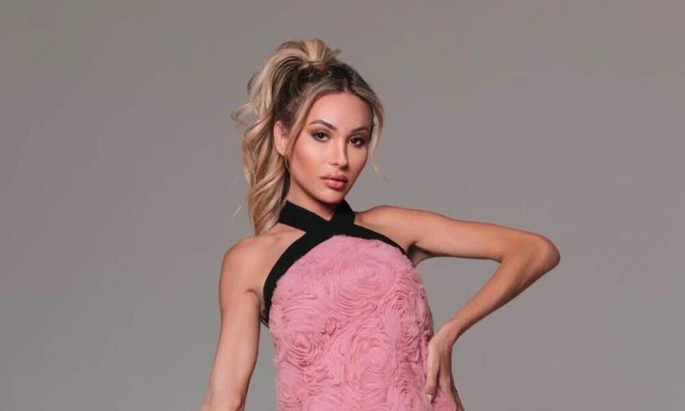 Bella Lima, modelo e influenciadora, recupera conta no Instagram e ...